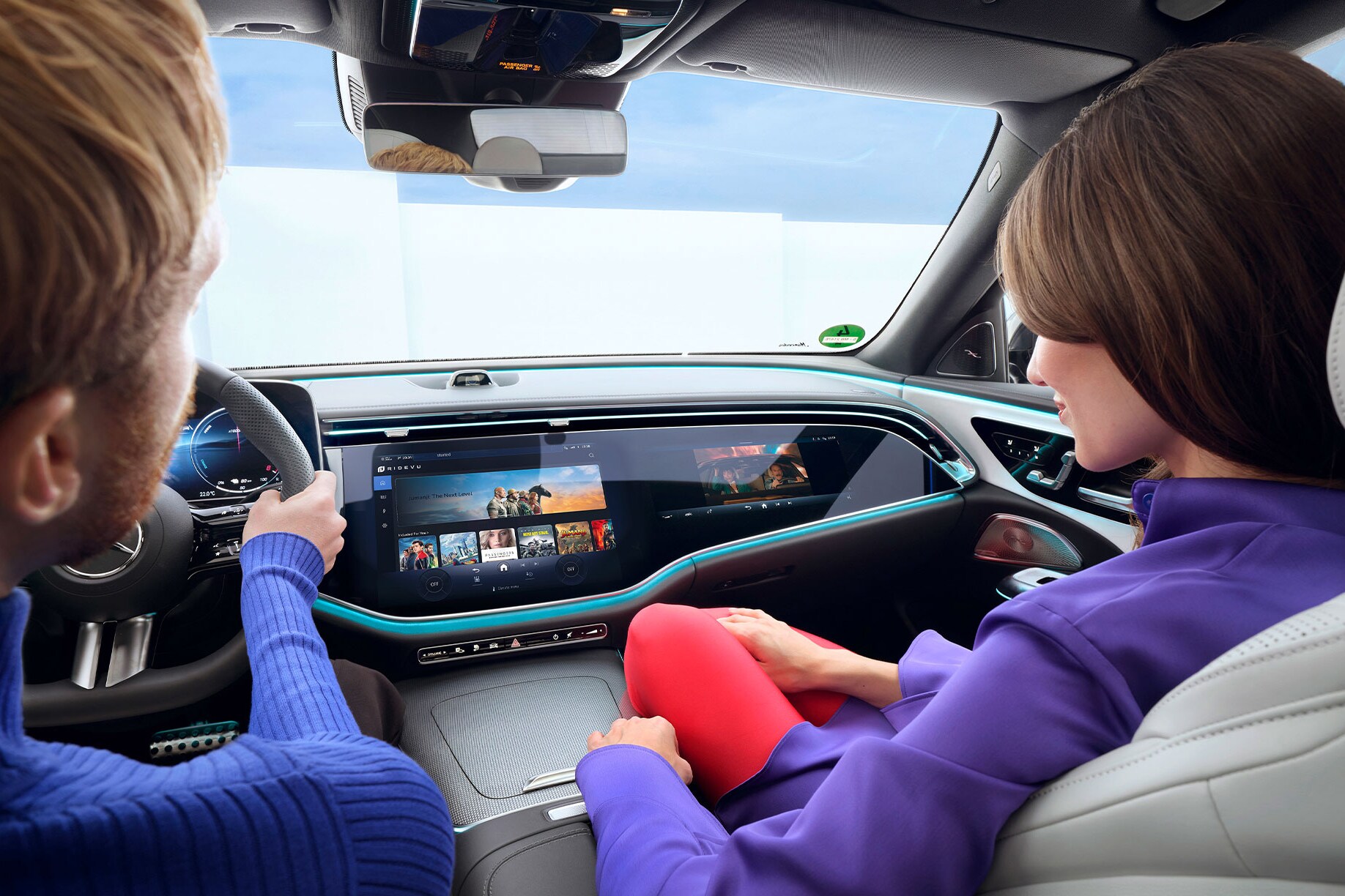 MBUX multimediesystem med "Hej Mercedes" | Mercedes-Benz